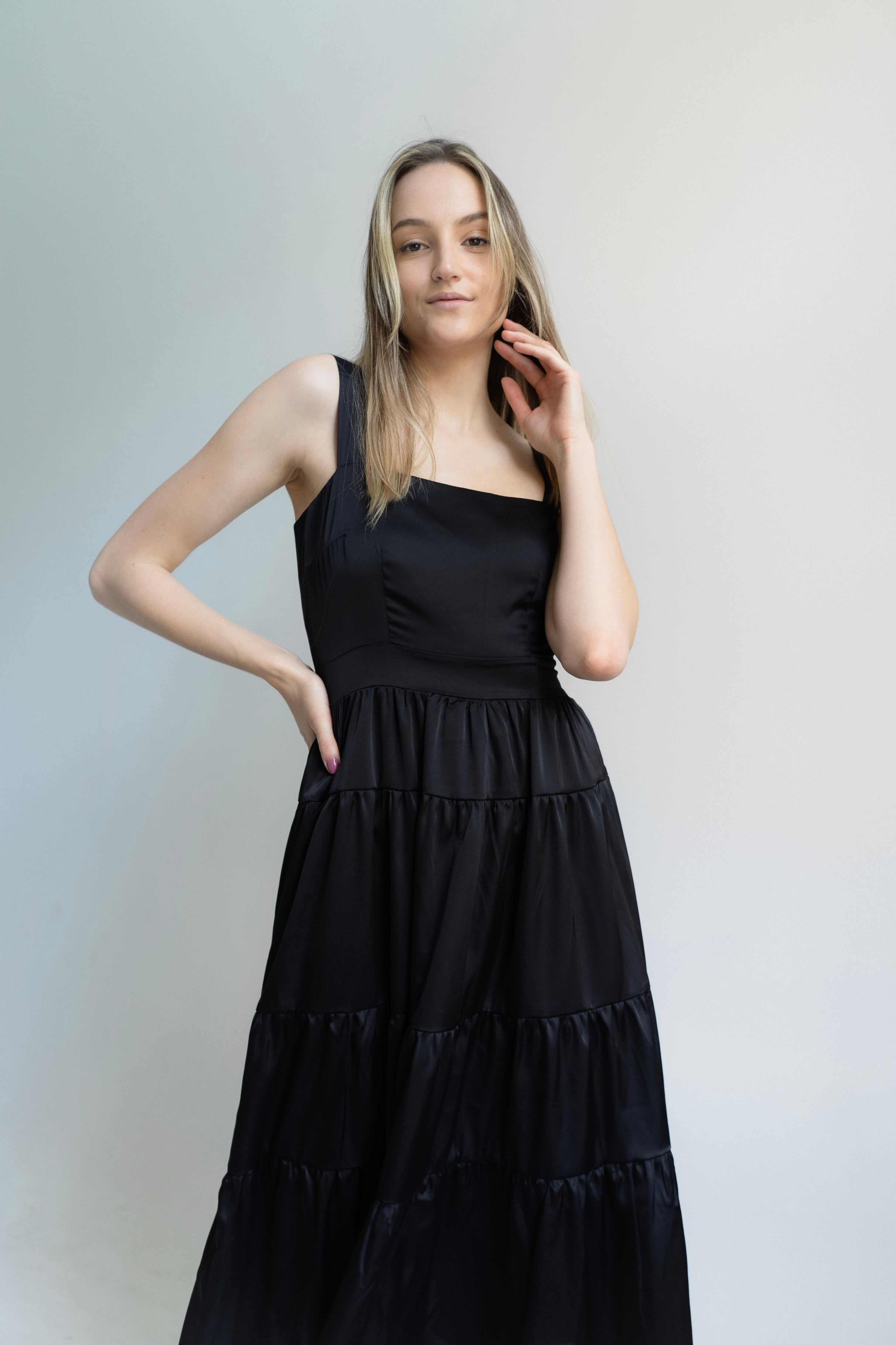 VB DRESS SILKY BLACK – VIKTORIABOLLA